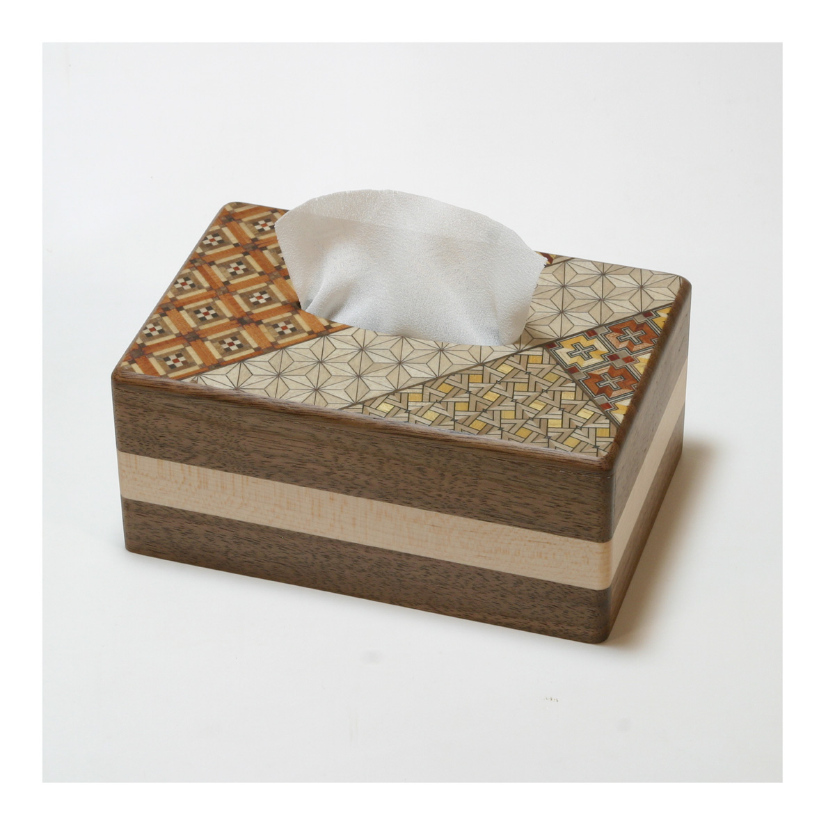 Organize crayons | KARAKURI BOX