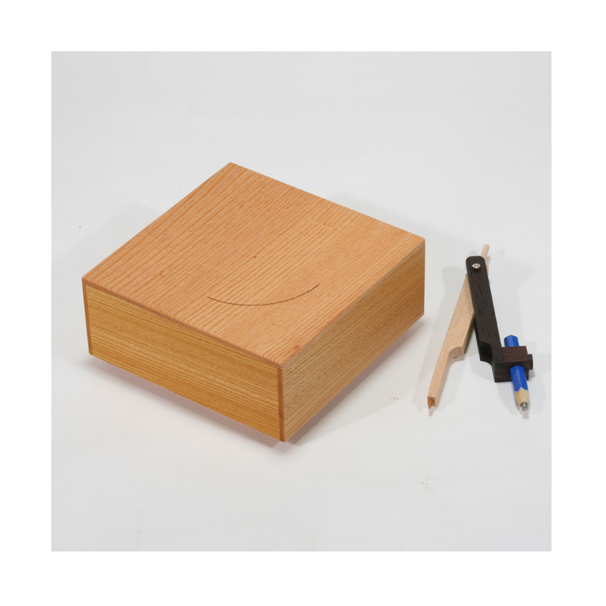 Compasses | KARAKURI BOX