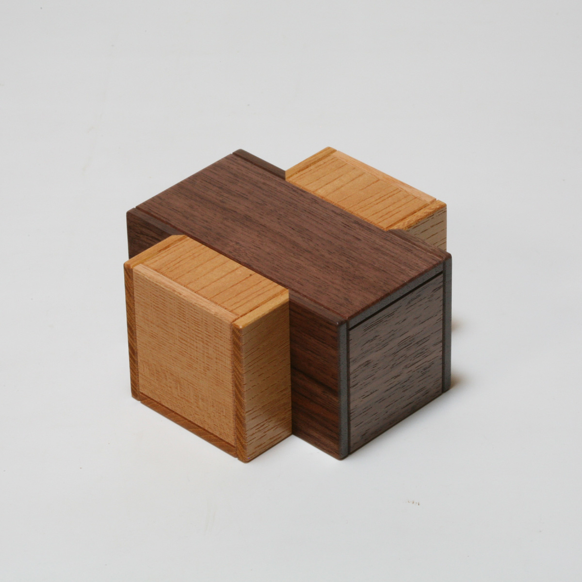 Origin regression cube | KARAKURI BOX