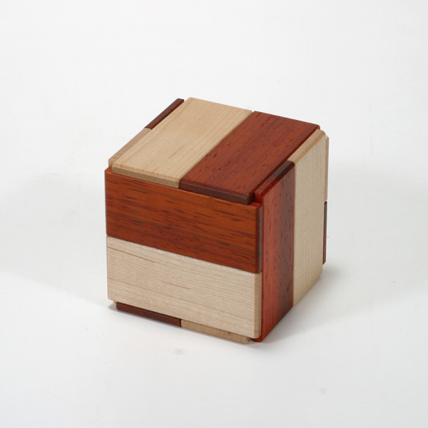 L CUBE | KARAKURI BOX