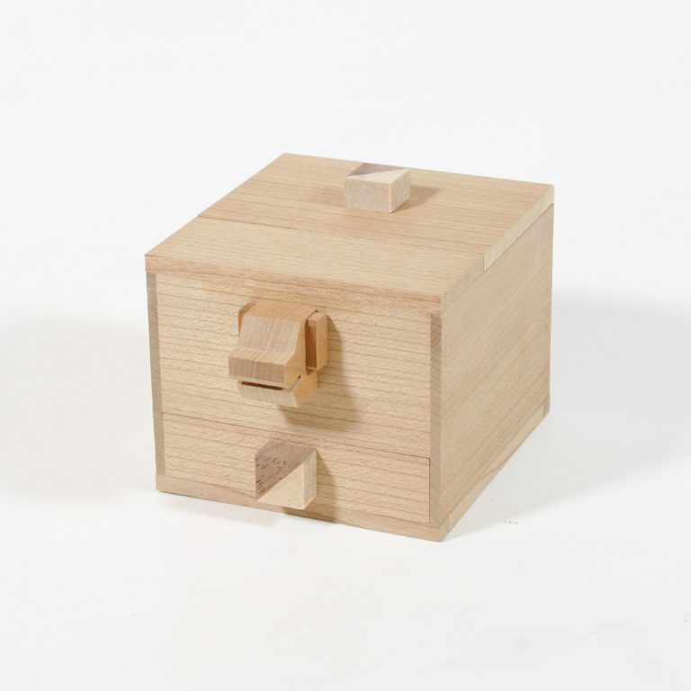 Karakuri Catalog | KARAKURI BOX