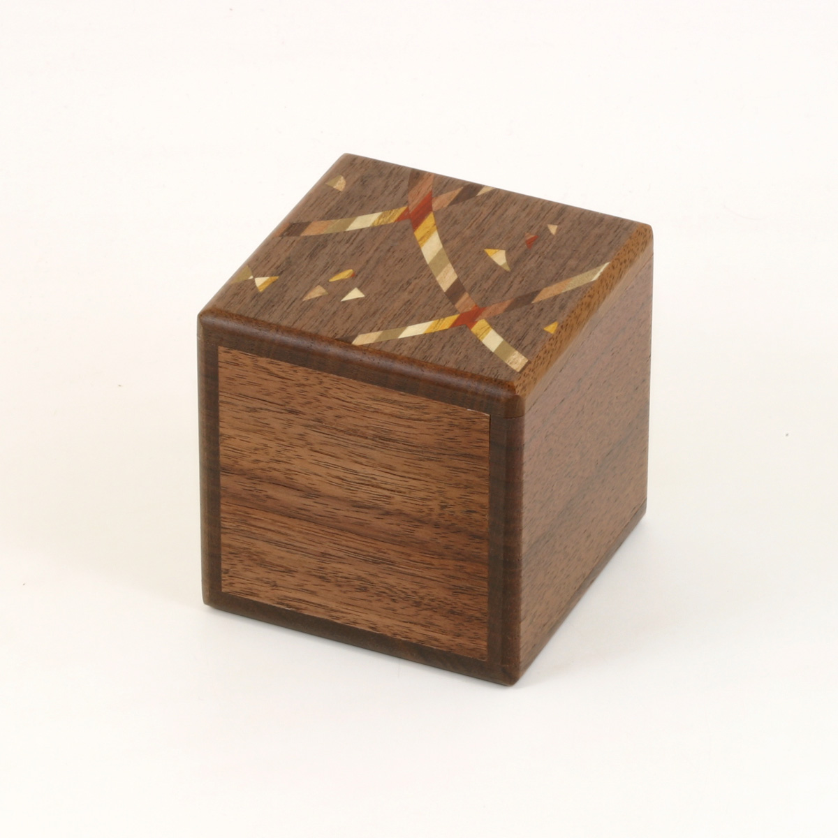 Type L | KARAKURI BOX