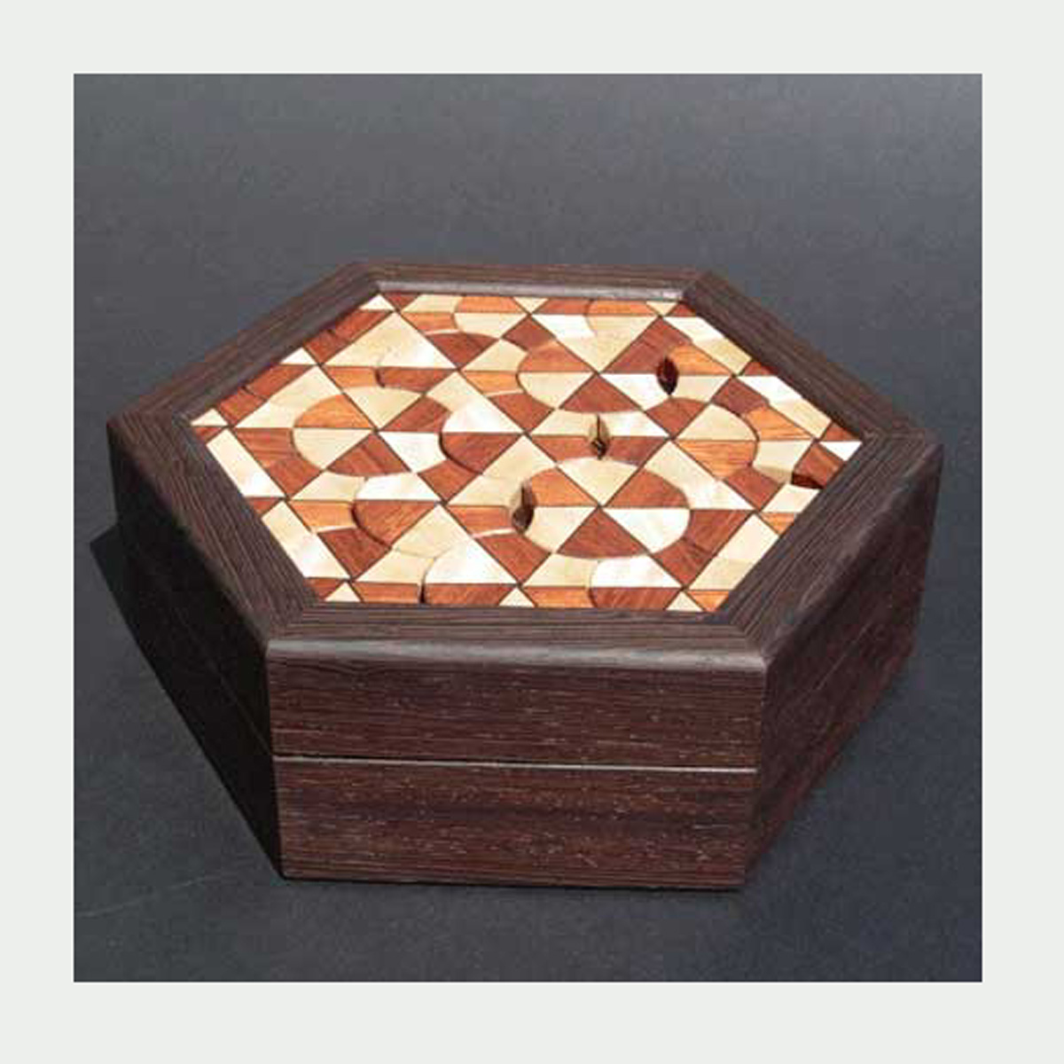 Disc Box | KARAKURI BOX