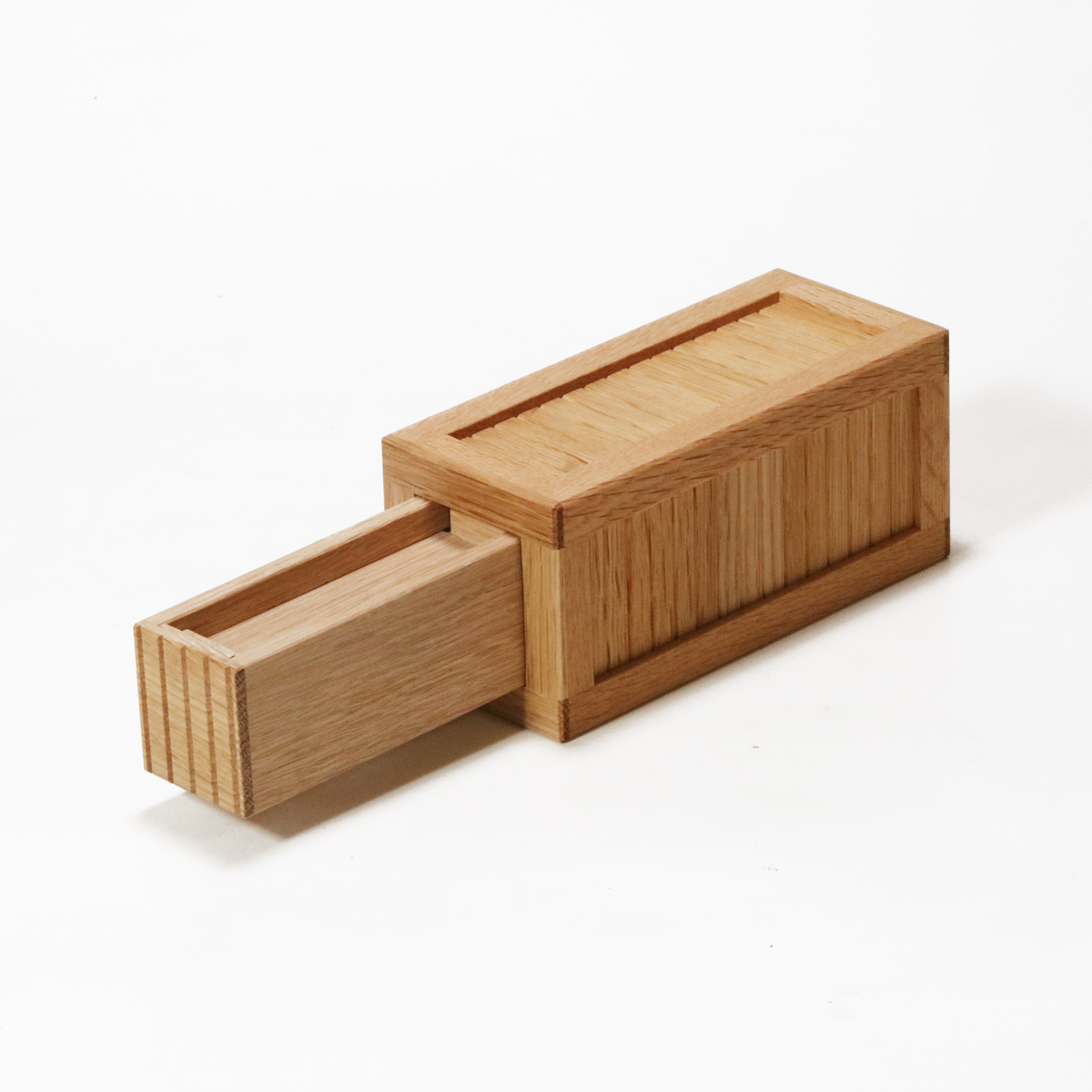 Magic Container | KARAKURI BOX