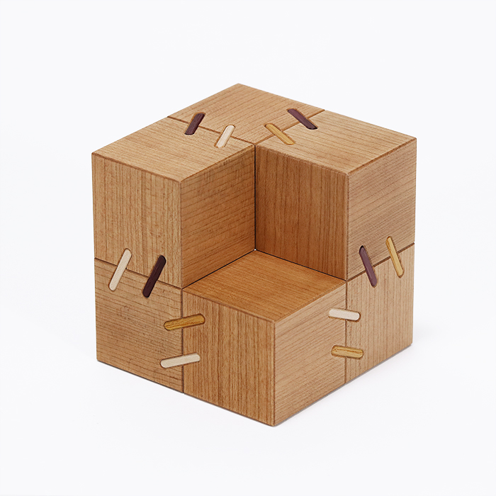 Origin regression cube | KARAKURI BOX