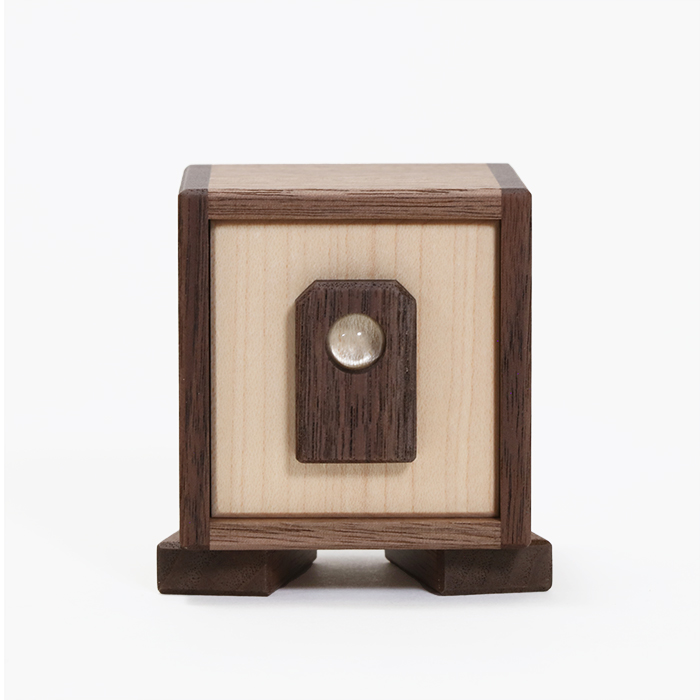 Works | KARAKURI BOX