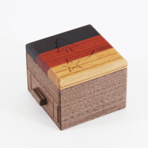 Works | KARAKURI BOX